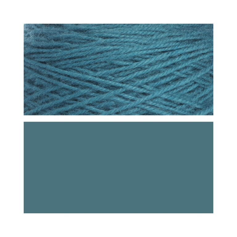 Mid Indigo Blue 500 g Wool Tufting Yarn - Tufting Europe
