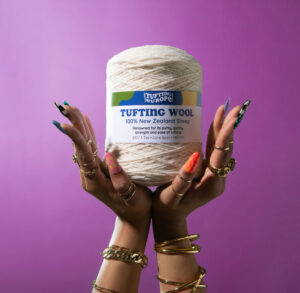 White 500 g Wool Tufting Yarn - Tufting Europe