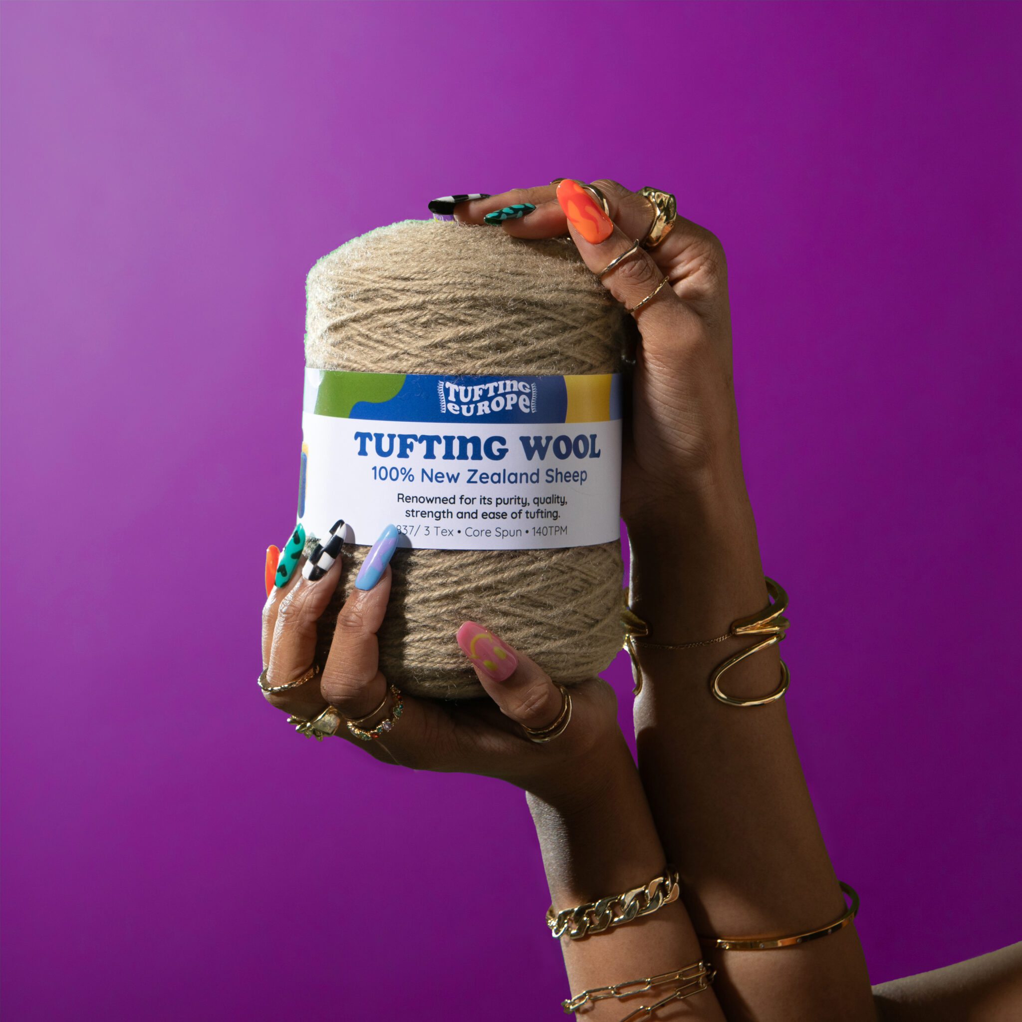 Khaki 500 g Wool Tufting Yarn - Tufting Europe